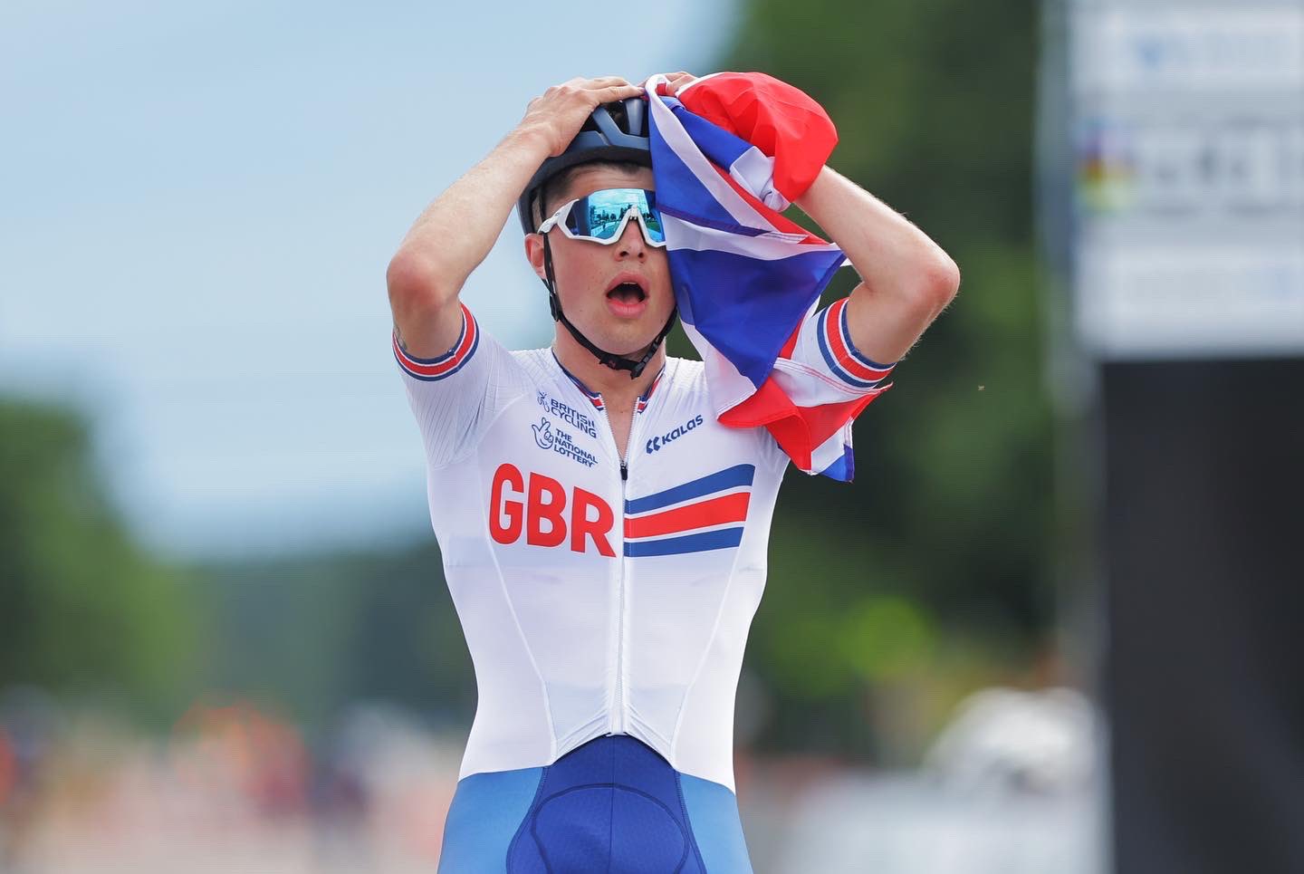 Steps Ambassador Fin Graham becomes UCI Para-Cycling World Champion ...
